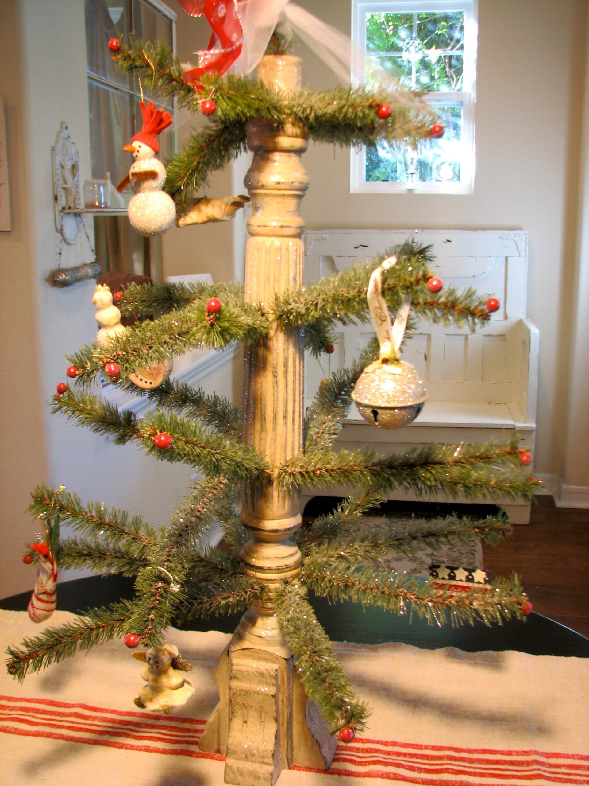 Add Holiday Charm to Any Space - HomeJelly