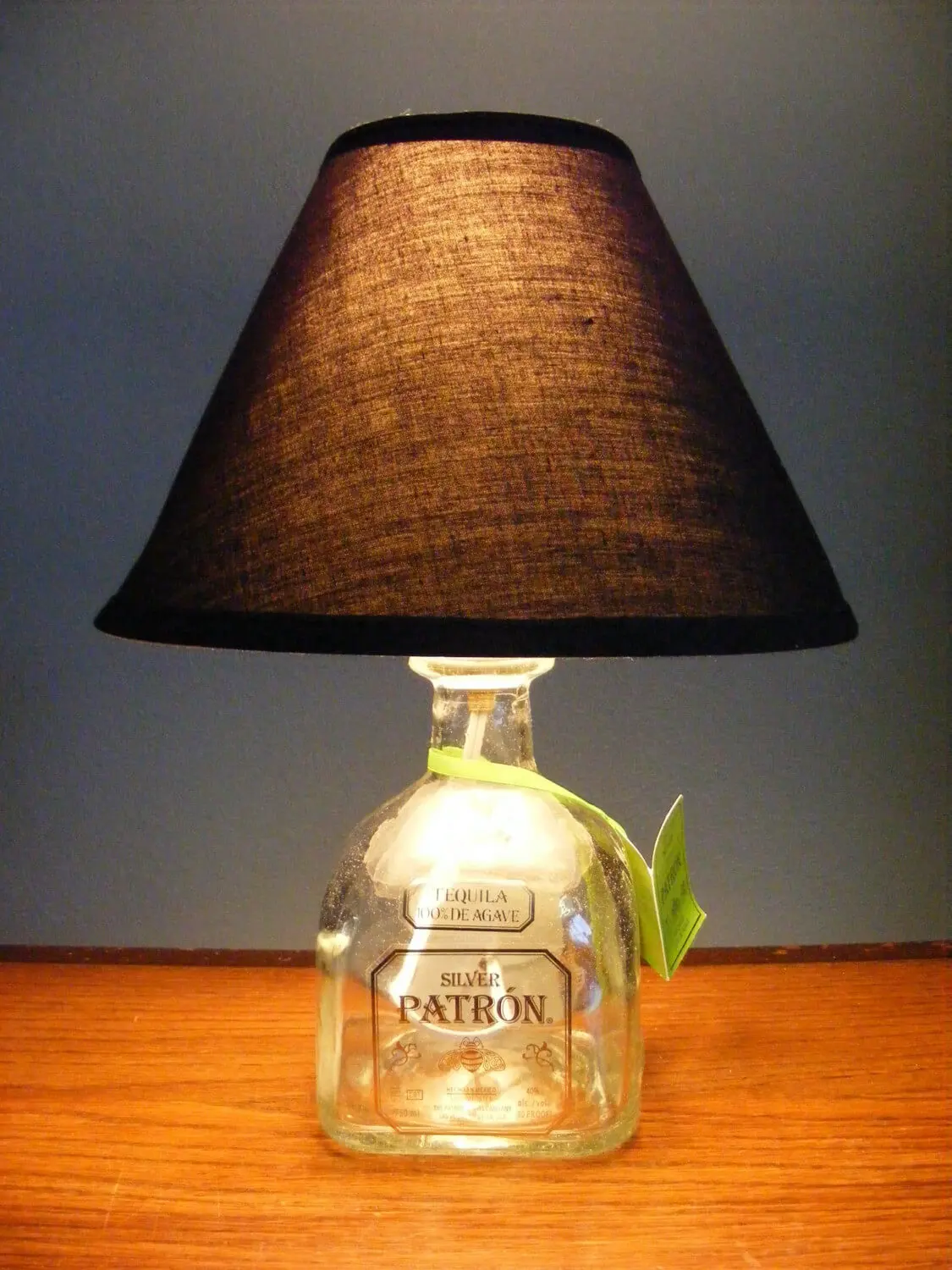 Weekend DIY Project: How to Build A Really Cool Lamp - HomeJelly