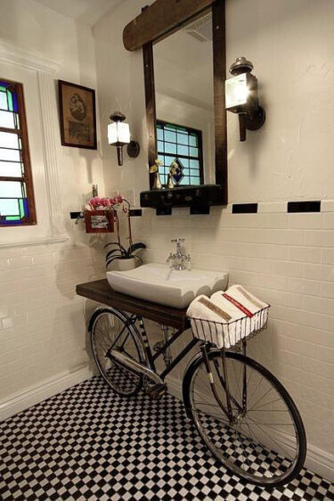 Room of the Day: A Bicycle Built for Bathrooms - HomeJelly