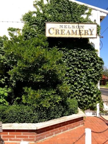 Industrial Design Meets Modern at a 1910s Creamery - HomeJelly