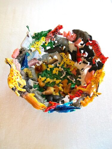 How To Make An Upcycled Plastic Animal Toy Bowl - HomeJelly