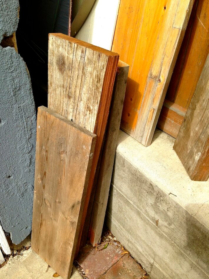 Dumpster Furniture & Junk Left Curbside Is A Treasure Find - HomeJelly