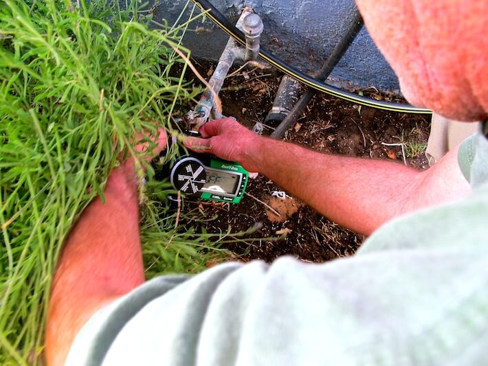 Spigot Sprinkler System Is So Super! - HomeJelly