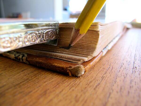 Make An Easy-Peasy Vintage Book Picture Frame - HomeJelly