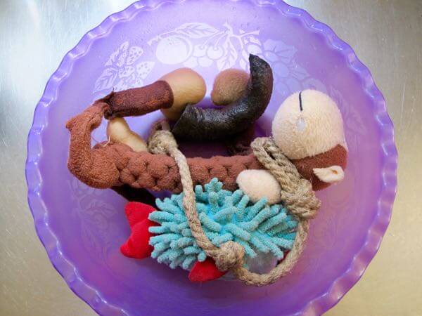 DIY Dog Toy 'n Treat 'Pupsicle' Perfect for Cooling Pup - HomeJelly