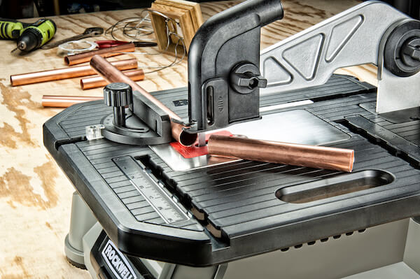 Video: How to Change a Blade With the Rock'n Rockwell BladeRunner Table ...